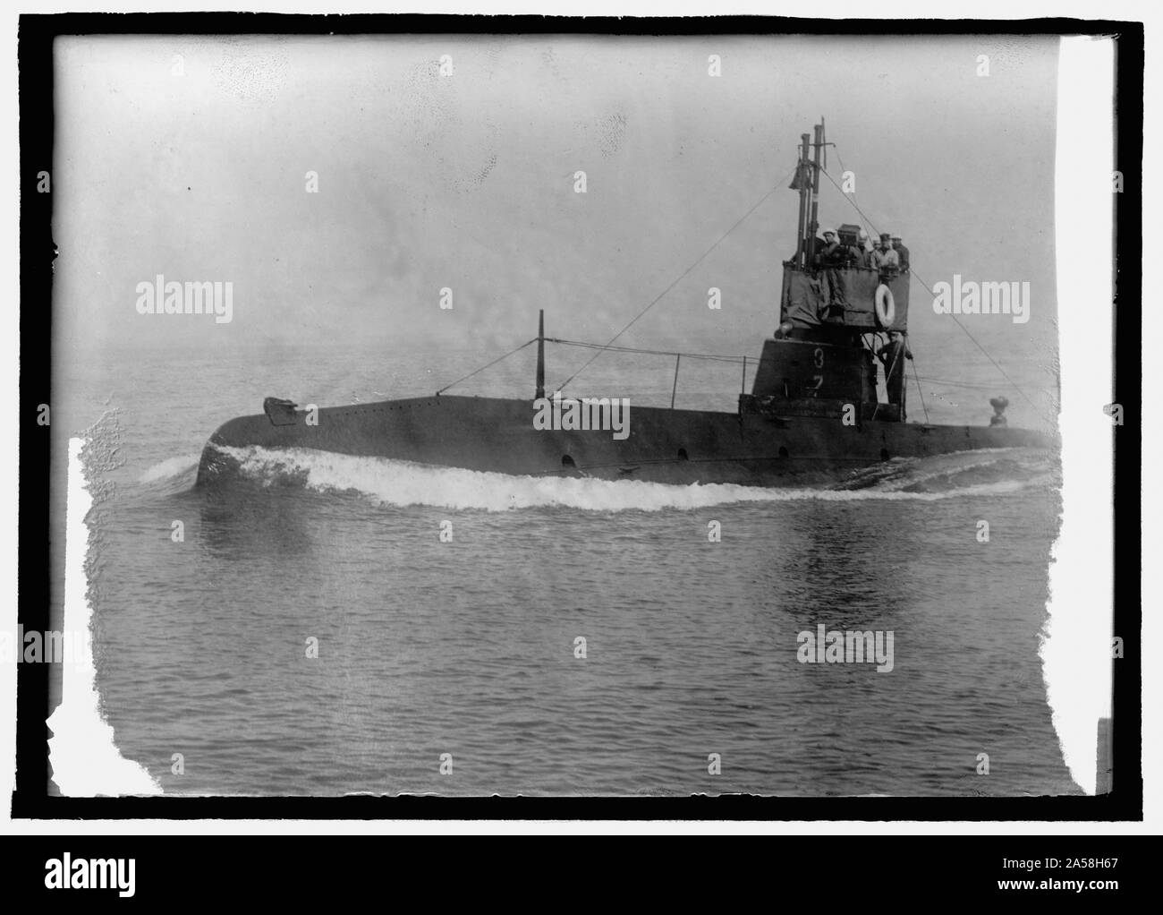 Underwater vessel design hi-res stock photography and images - Alamy