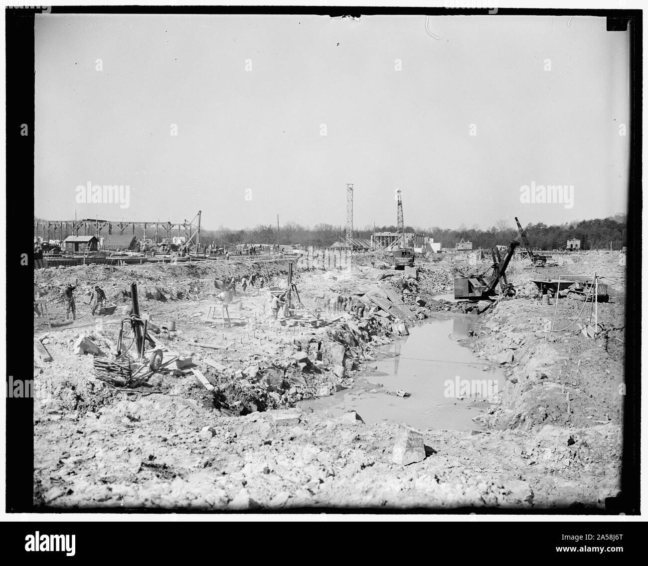Largest navy ship Black and White Stock Photos & Images - Alamy