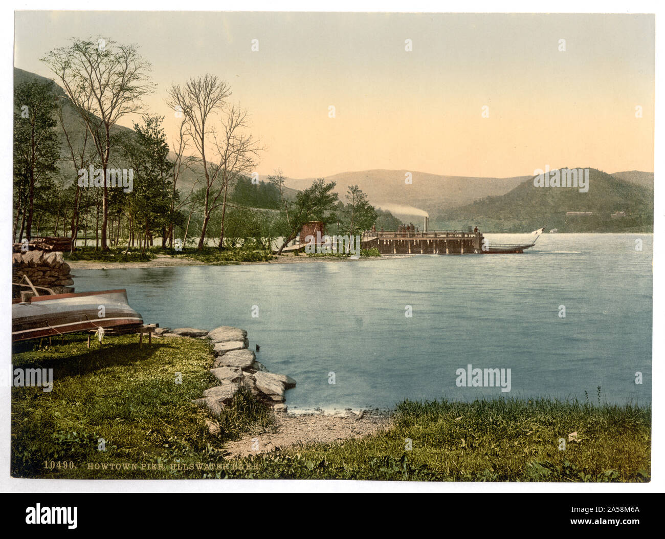 Howtown pier hi-res stock photography and images - Alamy