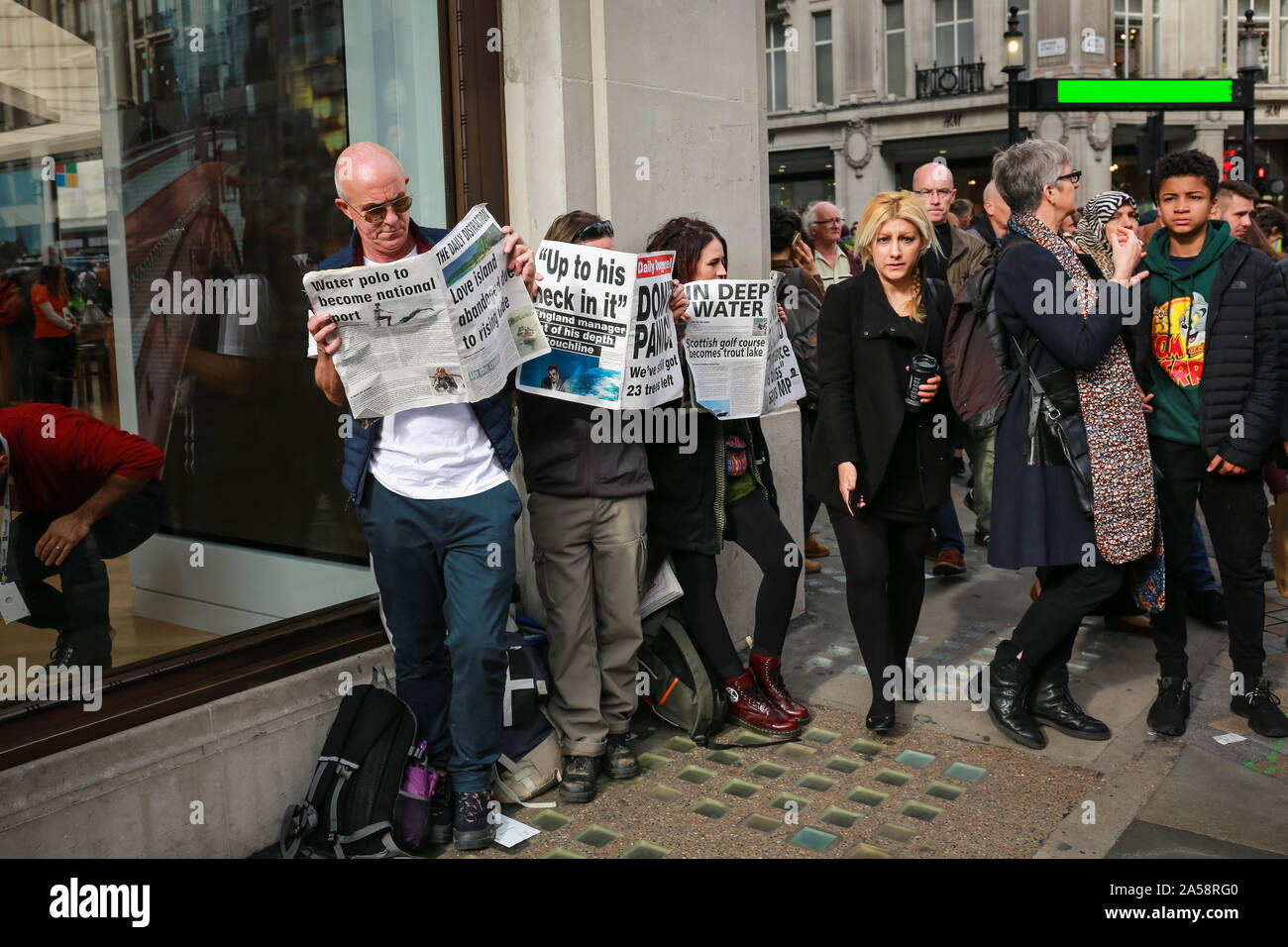 News headlines uk climate change hi-res stock photography and images ...