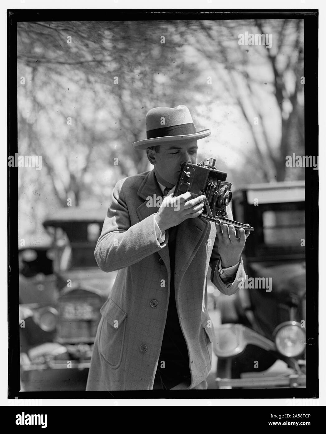 1800s camera and photographer hi-res stock photography and images - Alamy