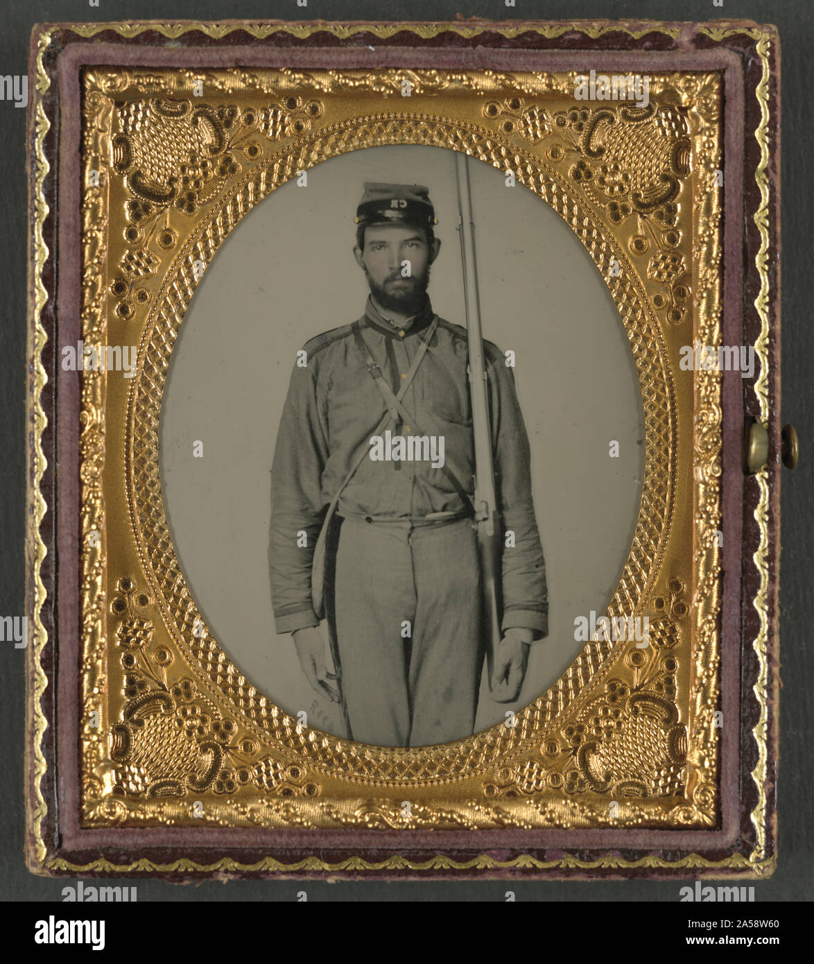 Unidentified soldier in Confederate uniform and Craig's Rifles, or 28th ...