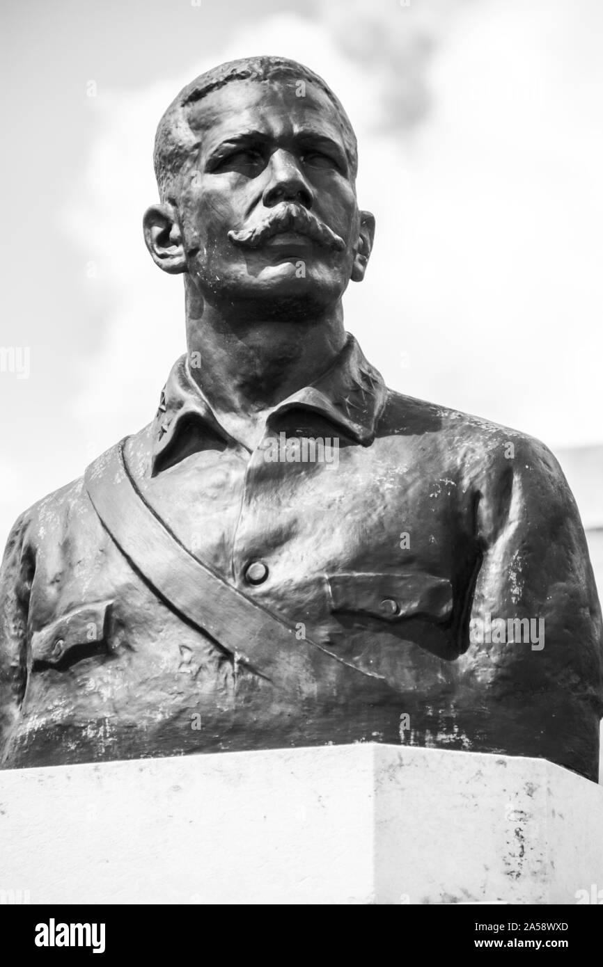 Bust of famous cuban revolutionary hi-res stock photography and images ...