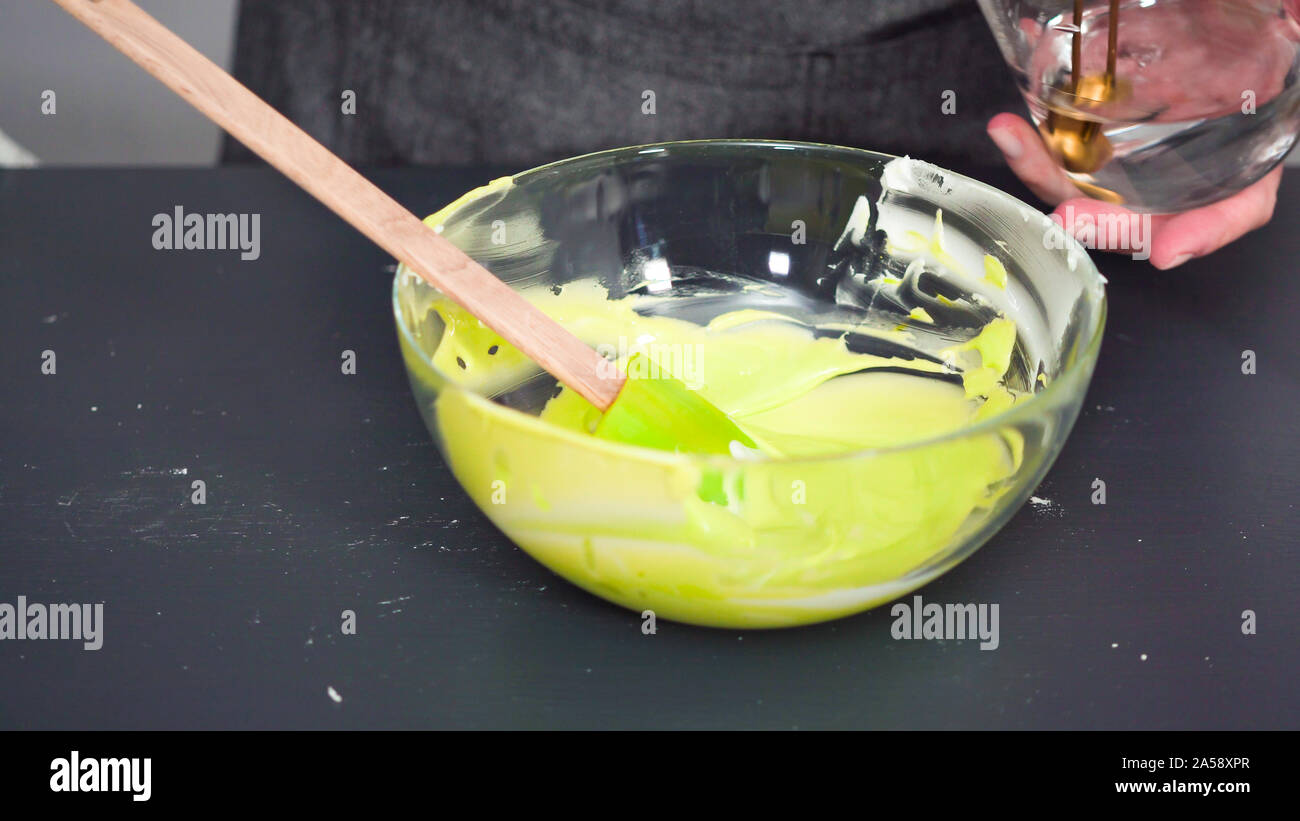 Mixing in food coloring royal hi-res stock photography and images - Alamy