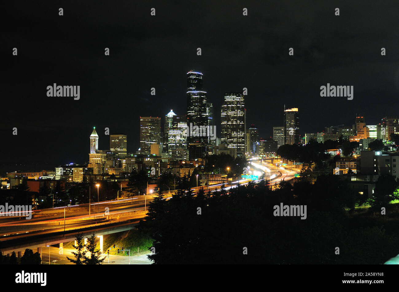 Great View Of Seattle Skyline At Night Stock Photo - Alamy
