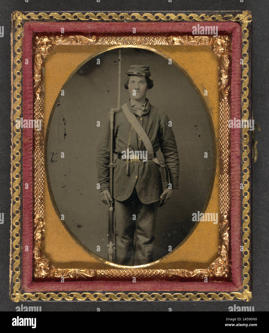 Unidentified soldier in Union uniform with bayoneted musket and ...