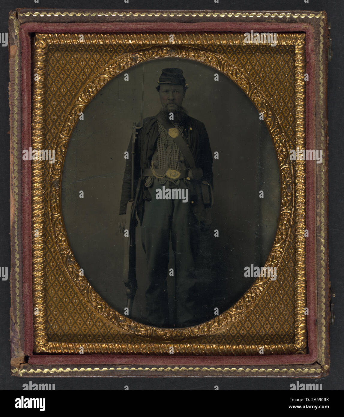 Unidentified soldier in Union uniform with bayoneted musket, haversack ...