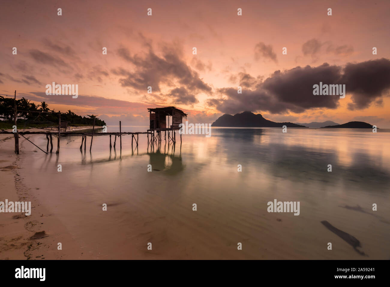 Village of the sea gypsy people in sabah Stock Photo - Alamy