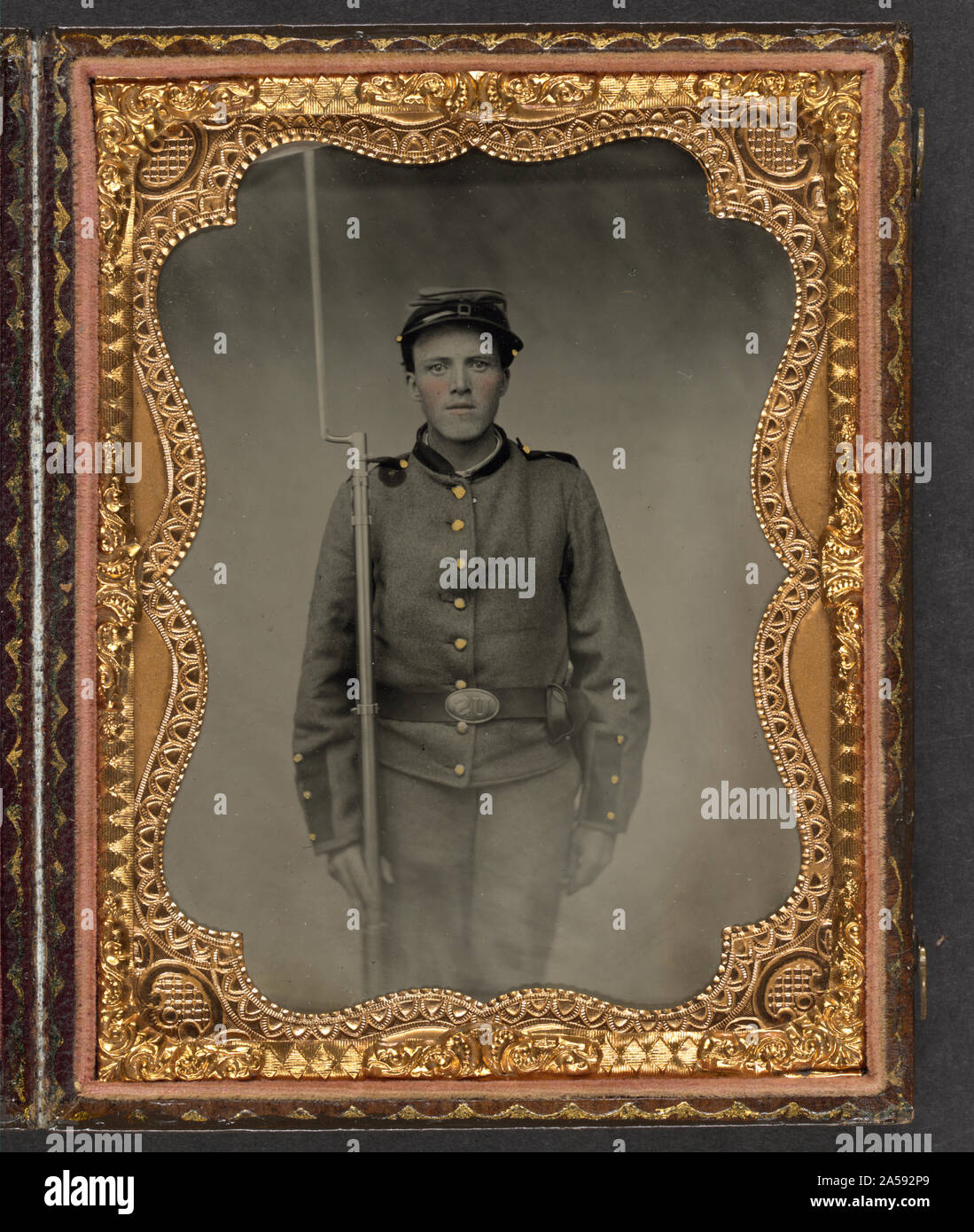 Unidentified young soldier in Union uniform with bayoneted musket Stock ...