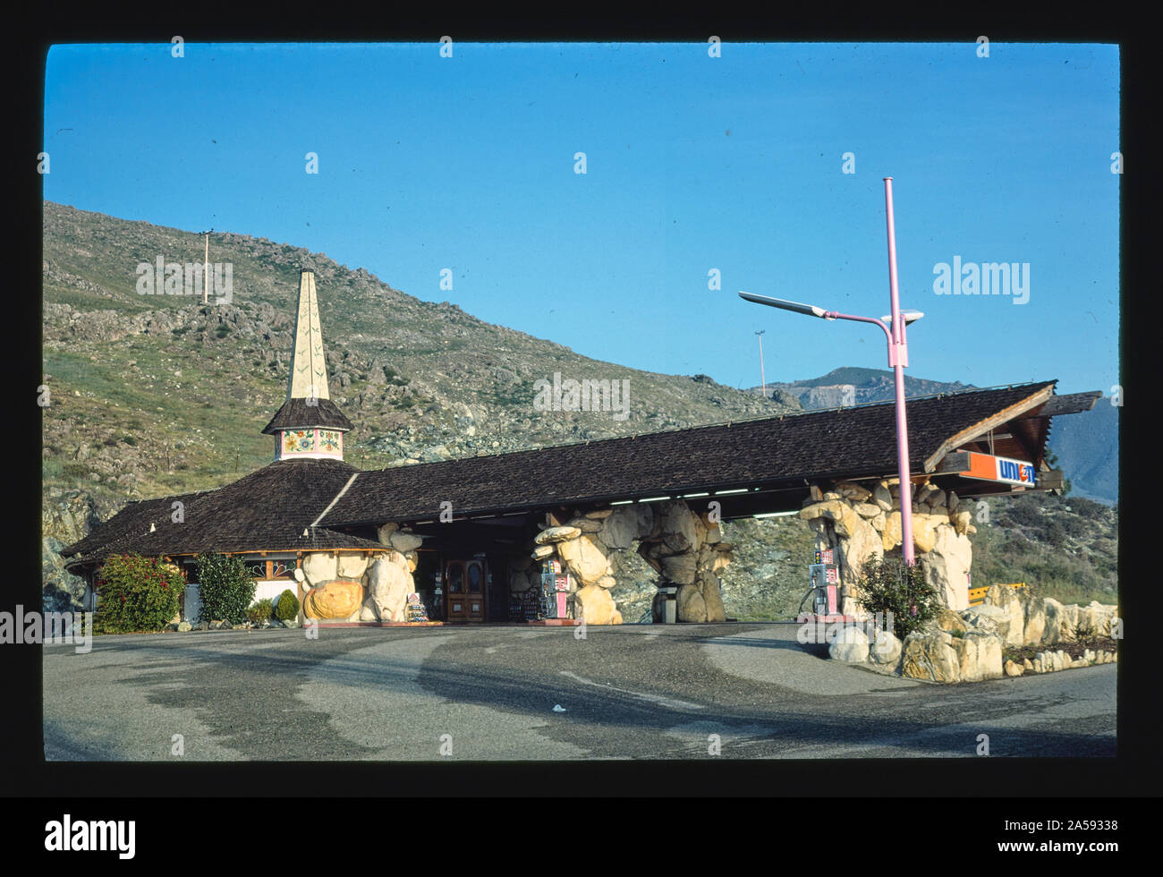 Union 76 gas hi-res stock photography and images - Alamy