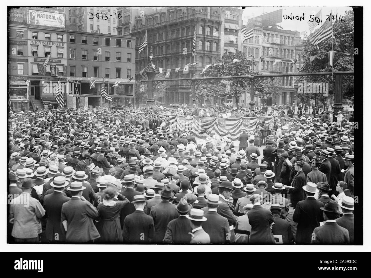 Union sq hi-res stock photography and images - Alamy