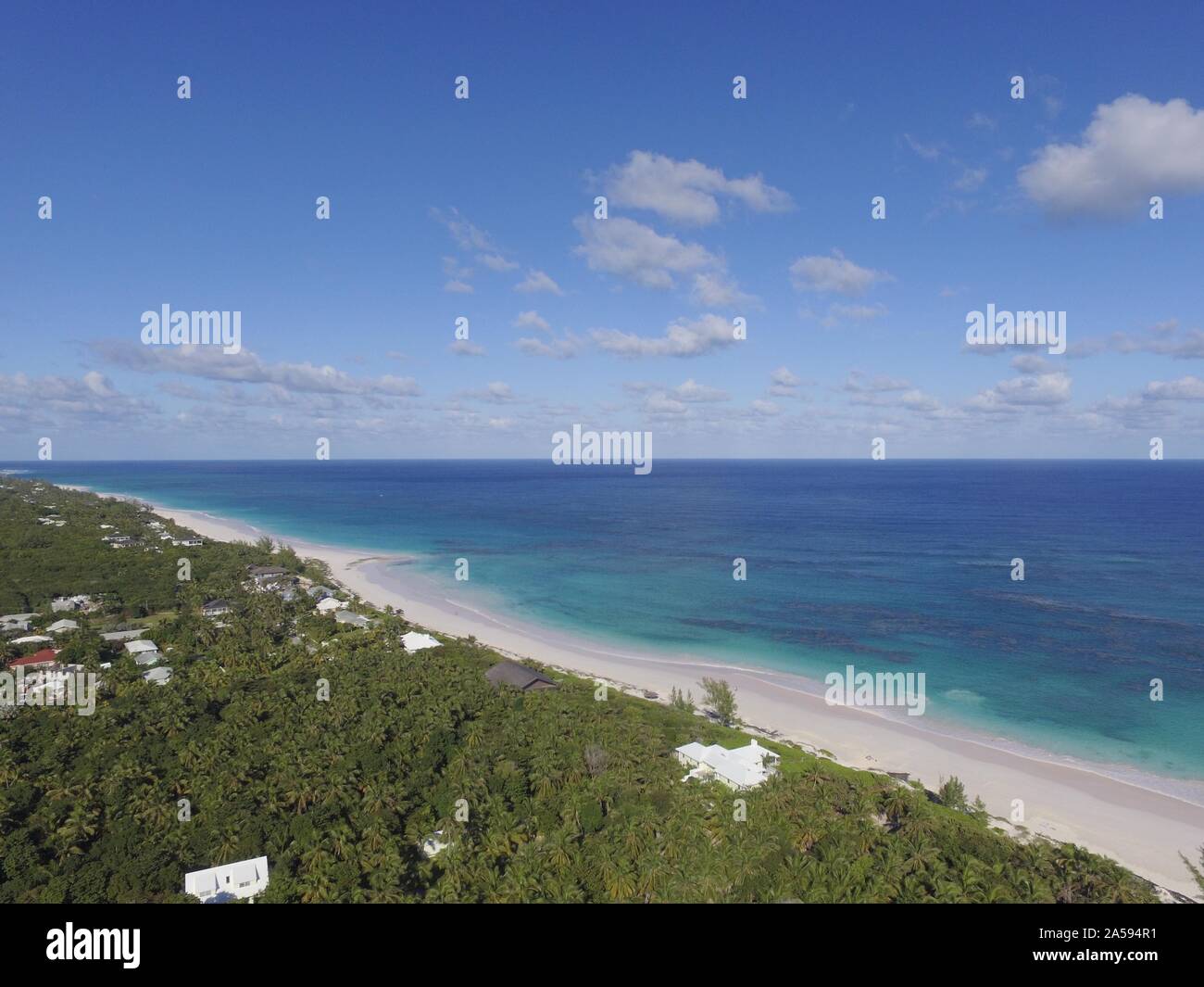 Drone tropics hi-res stock photography and images - Alamy