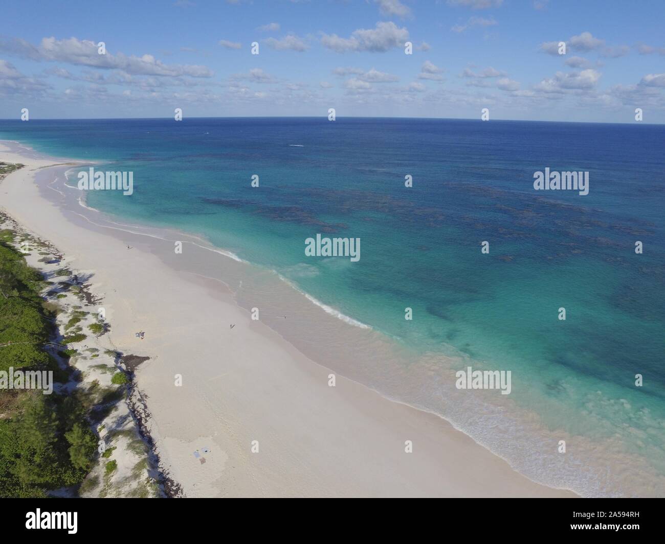 Drone tropics hi-res stock photography and images - Alamy