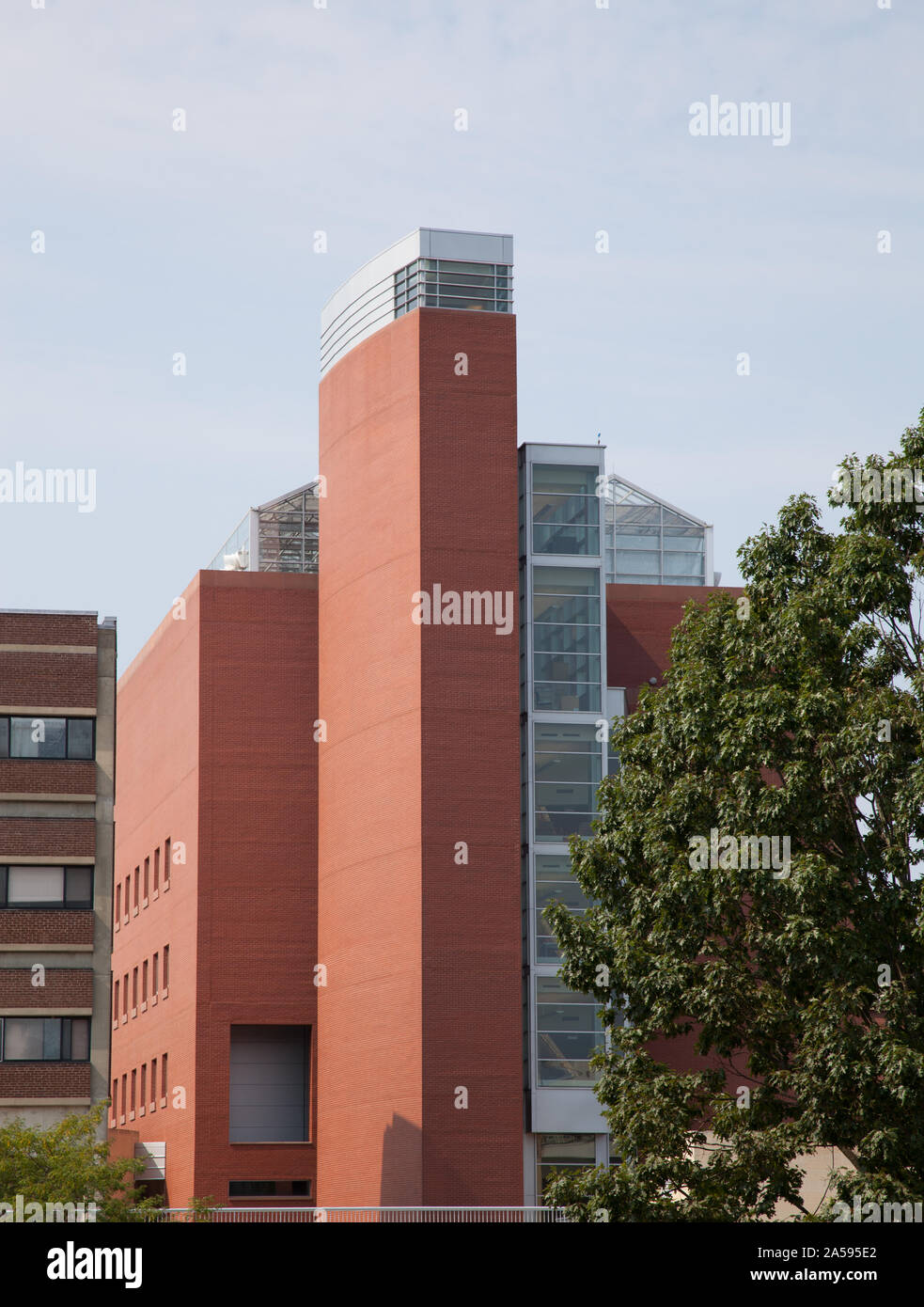 Uconn campus hi-res stock photography and images - Alamy