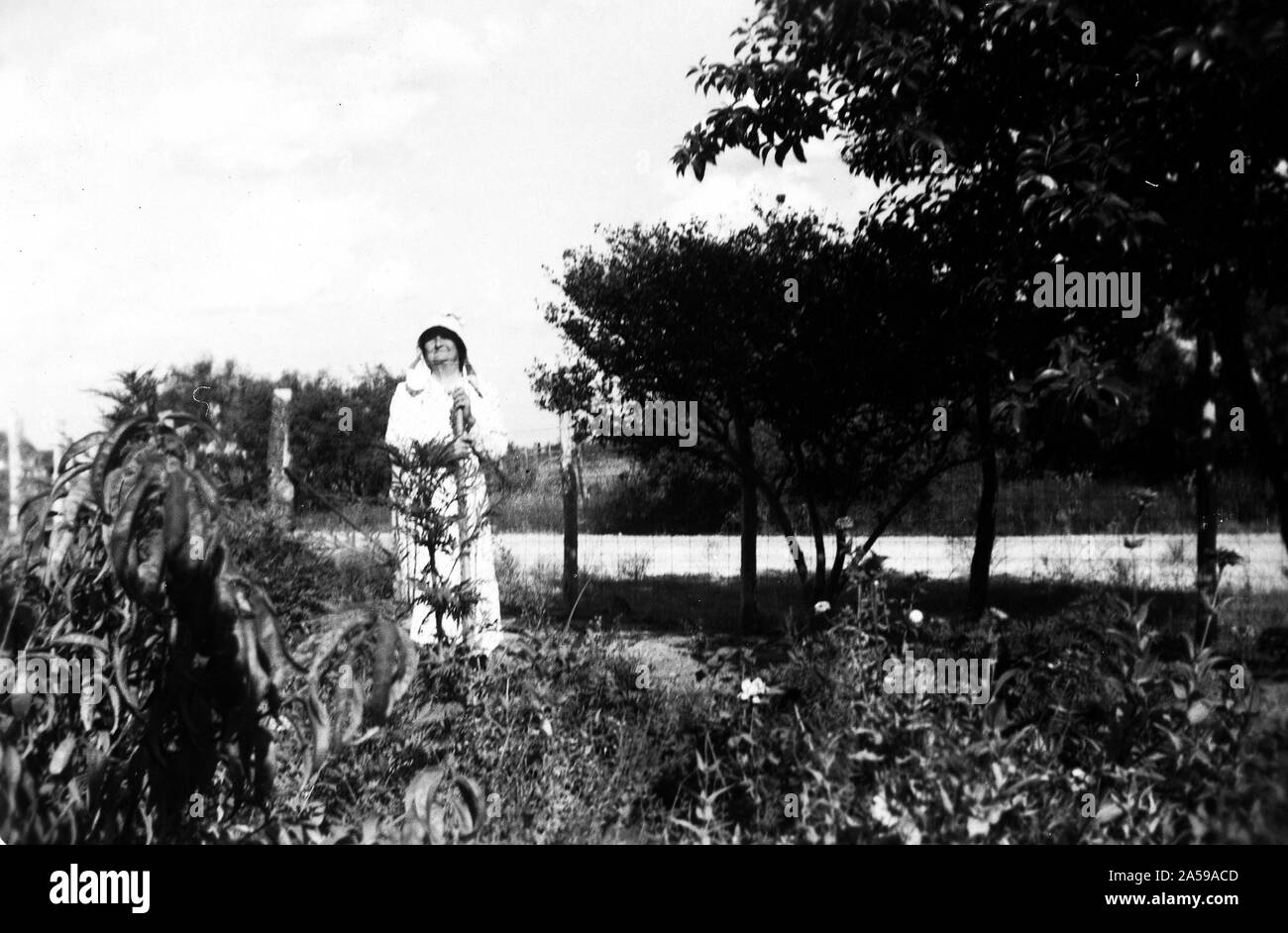 1940s photos woman Black and White Stock Photos & Images - Alamy