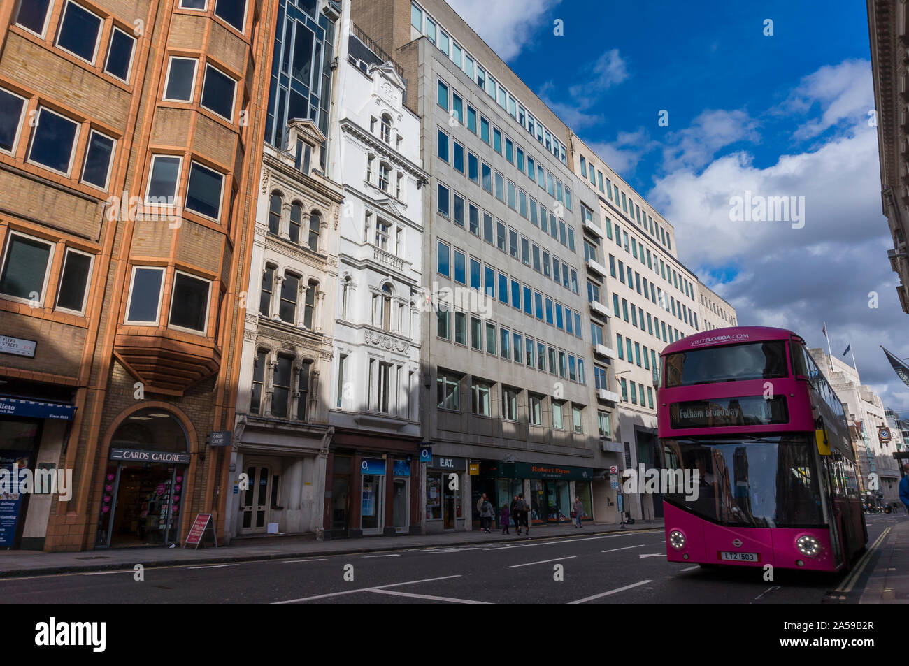 Buses downtown belfast hi-res stock photography and images - Alamy
