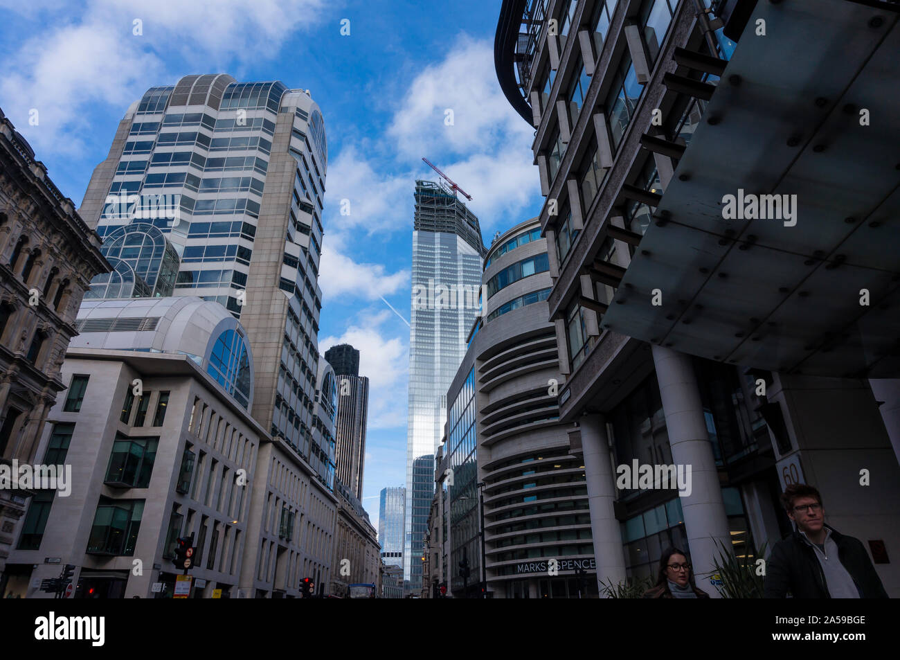 Spectacular Space in Iconic Office Buildings in London. London modern ...