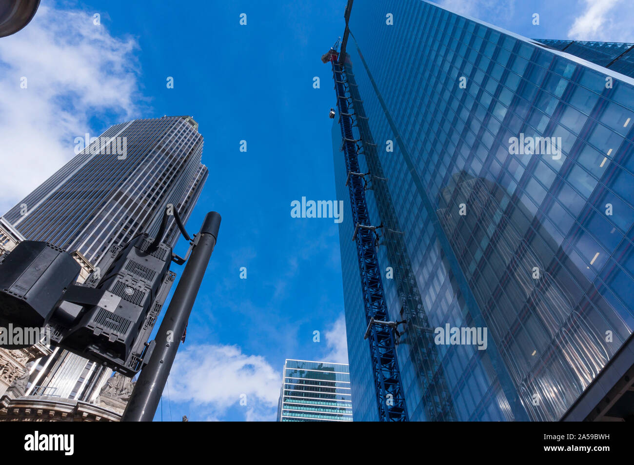 Spectacular Space in Iconic Office Buildings in London. London modern ...