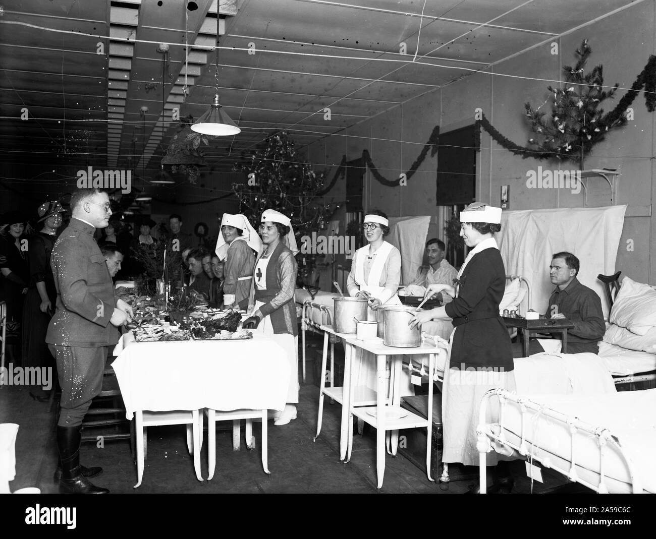 Walter Reed Hospital Christmas party, 12/24/1920 Stock Photo - Alamy