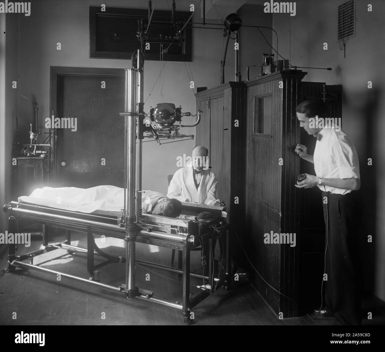 Early 1900s hospital hi-res stock photography and images - Alamy