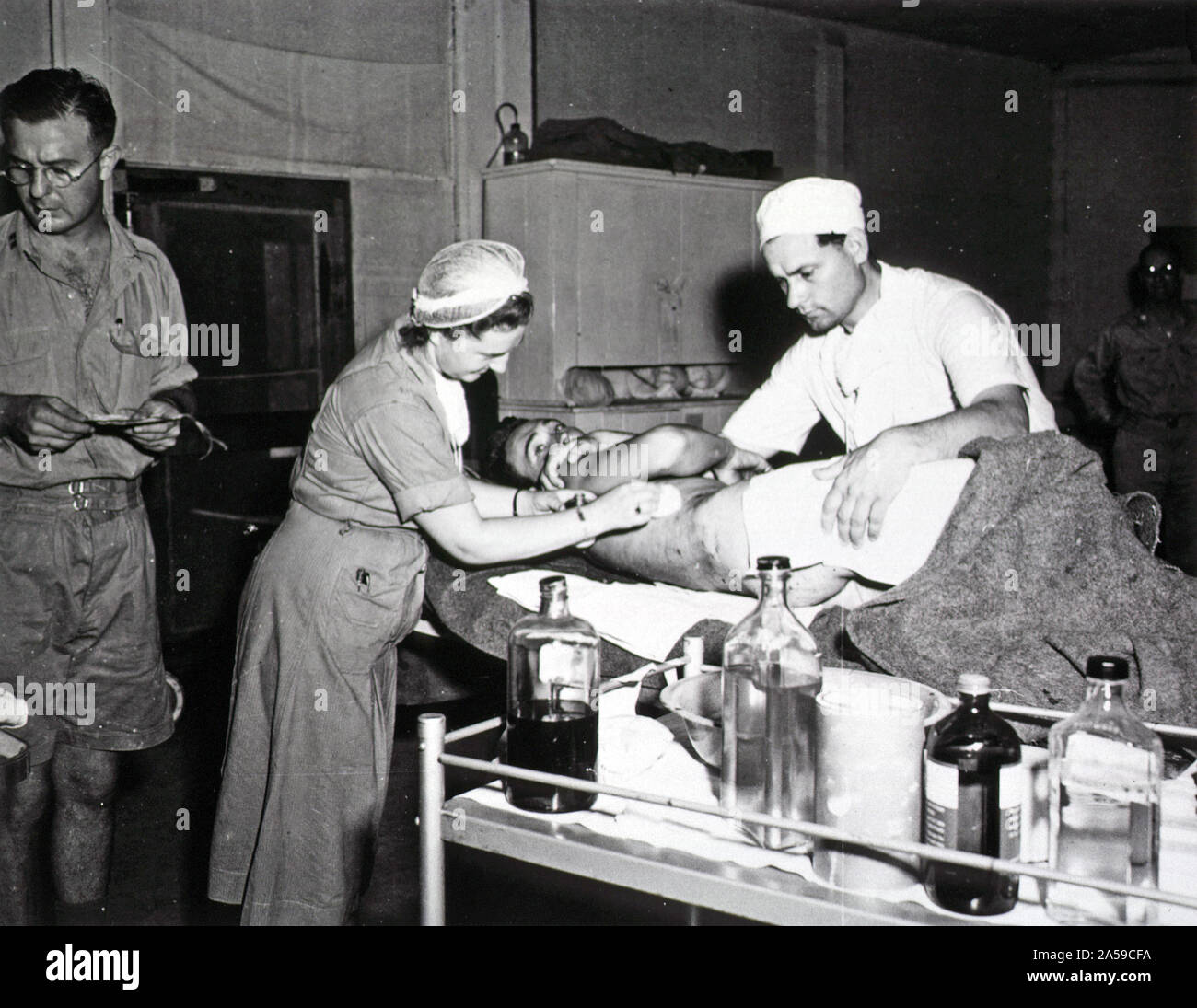 1940s operating room hi-res stock photography and images - Alamy