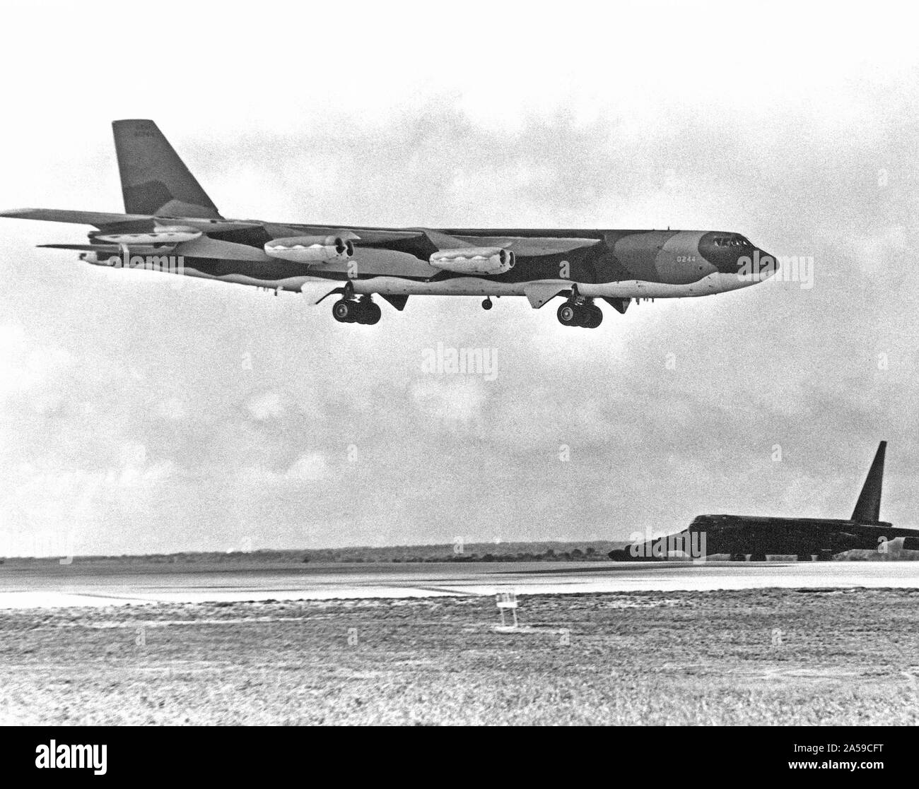 B 52d hi-res stock photography and images - Alamy