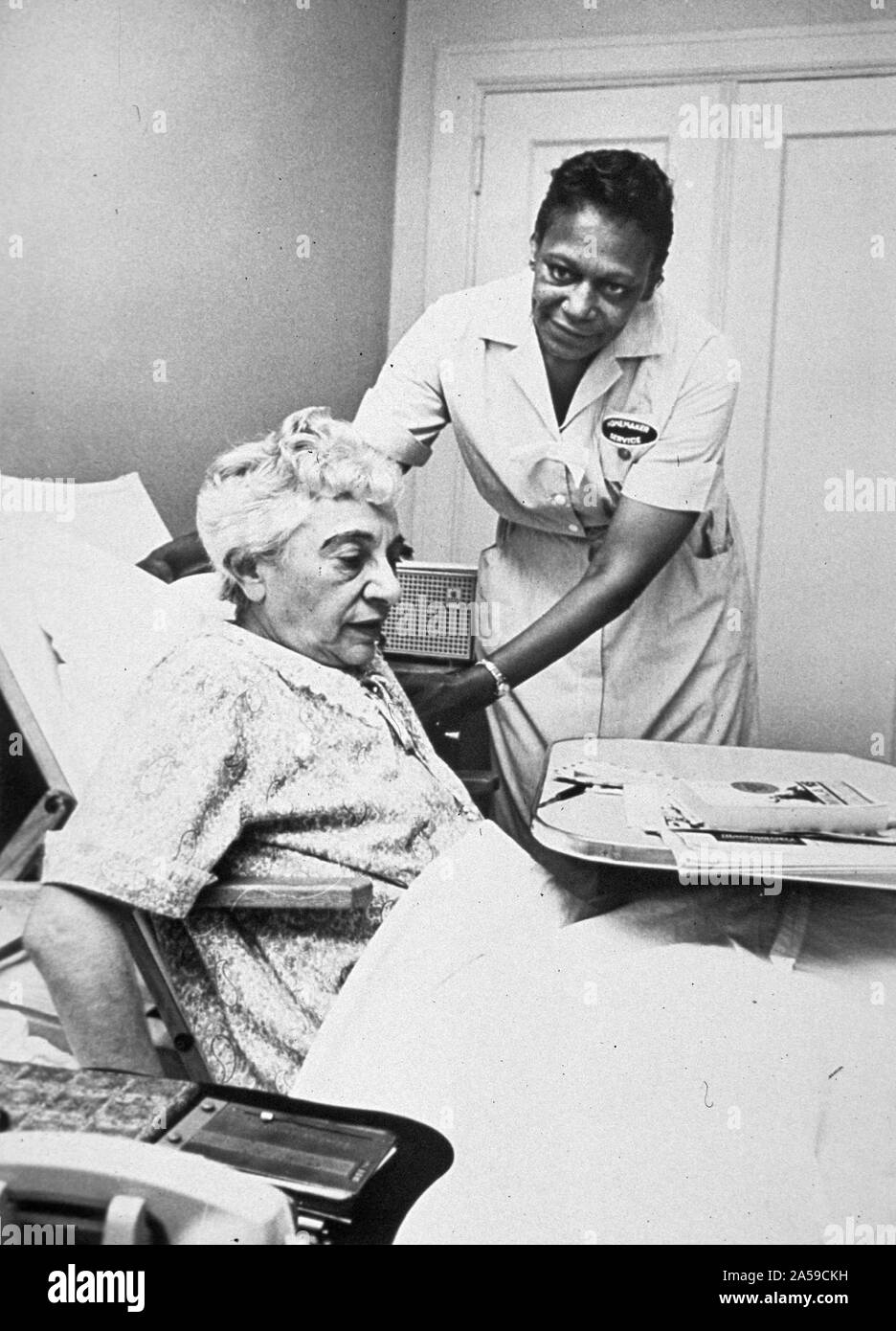 African nurse 1900s Black and White Stock Photos & Images - Alamy