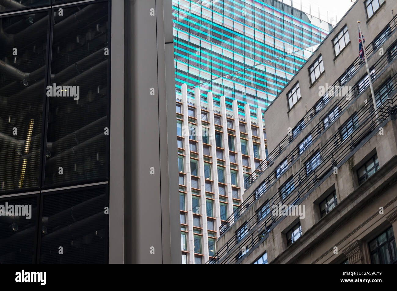 Spectacular Space in Iconic Office Buildings in London. London modern ...