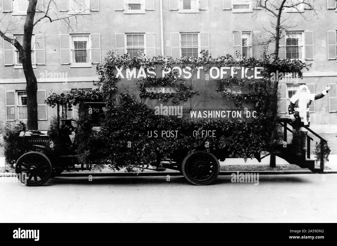 1920s postal service truck hi-res stock photography and images - Alamy