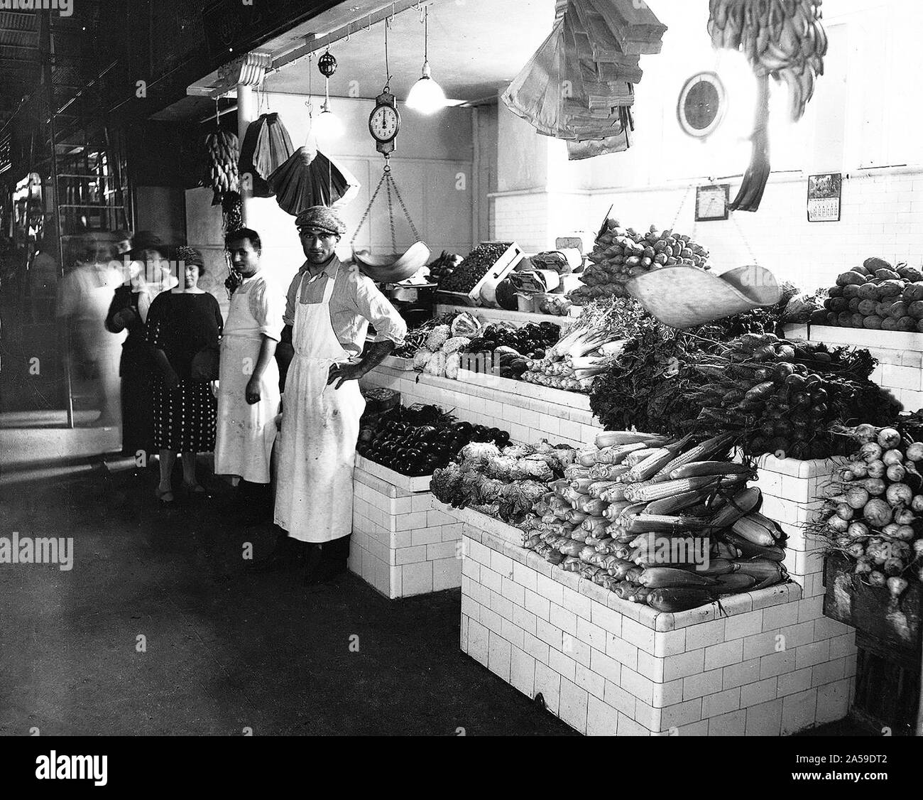 1920s grocery store hi-res stock photography and images - Alamy