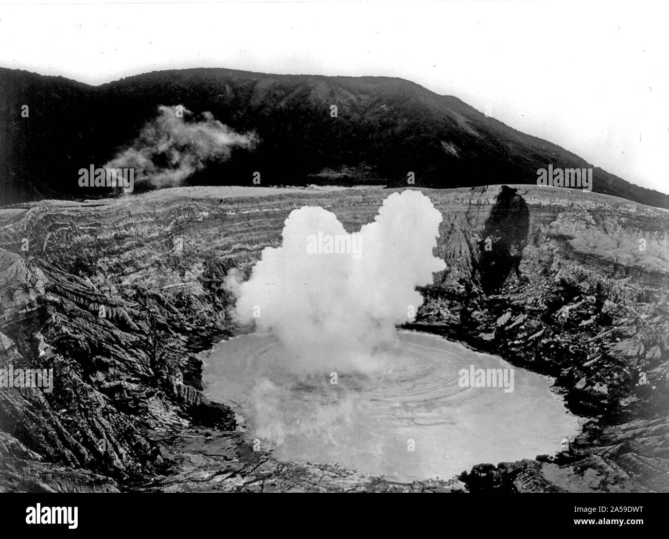 Poag, Hawaii, volcano 1900-1923 Stock Photo - Alamy