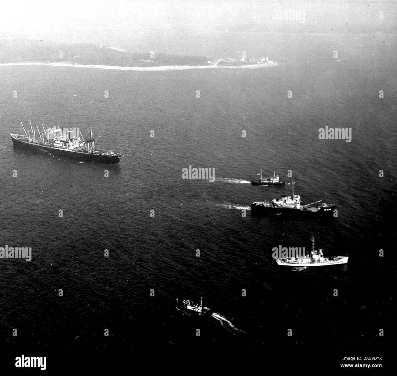 1957 ship grounding hi-res stock photography and images - Alamy