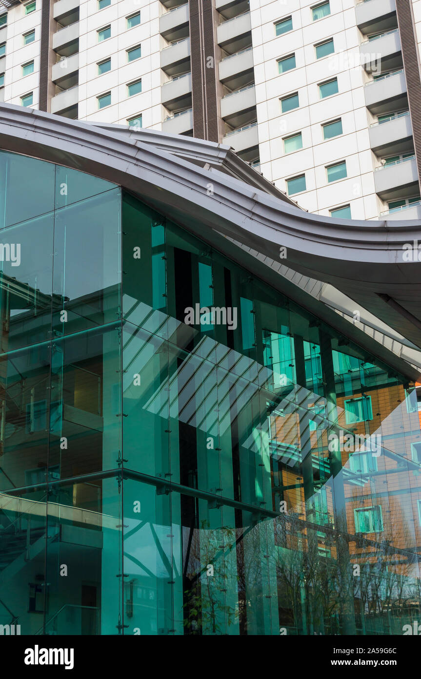 Spectacular Space in Iconic Office Buildings in London. London modern ...