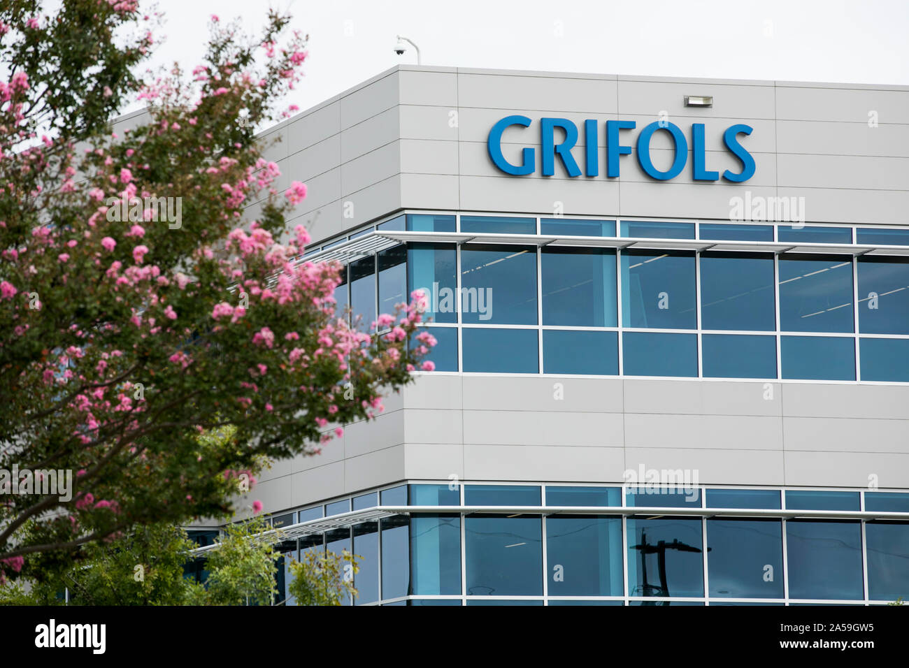 Grifols hi-res stock photography and images - Alamy