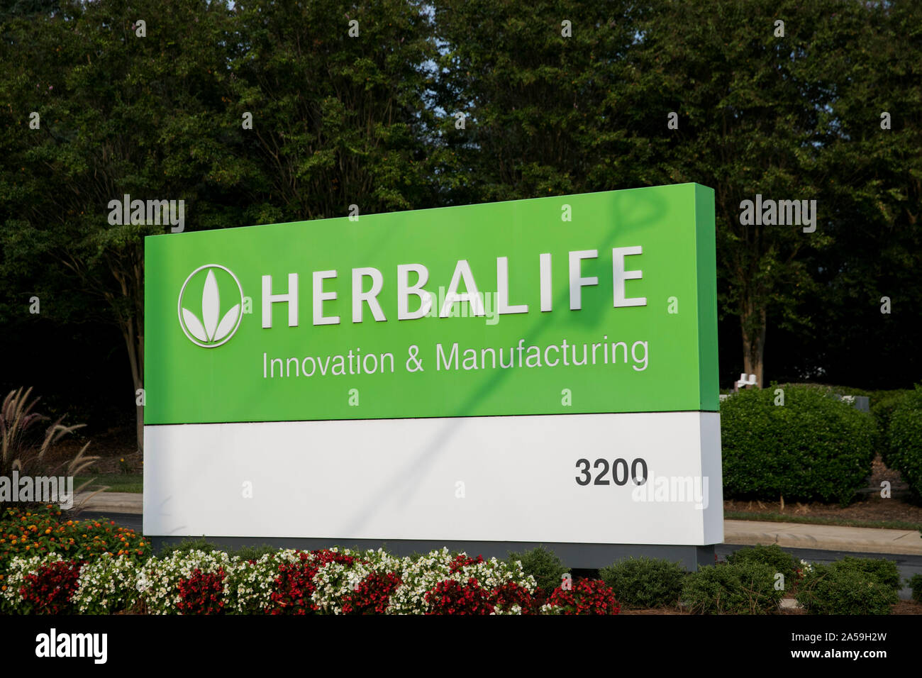 Herbalife logo hi-res stock photography and images - Alamy