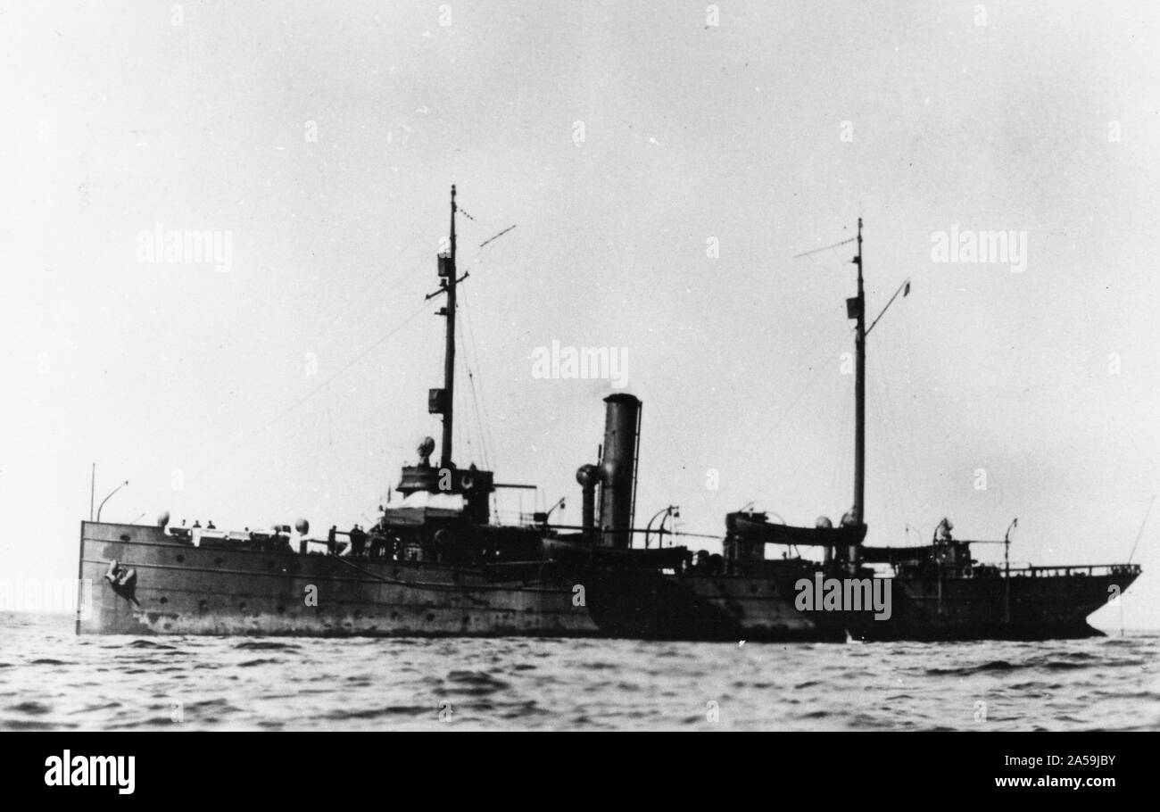 Cutter s hi-res stock photography and images - Alamy