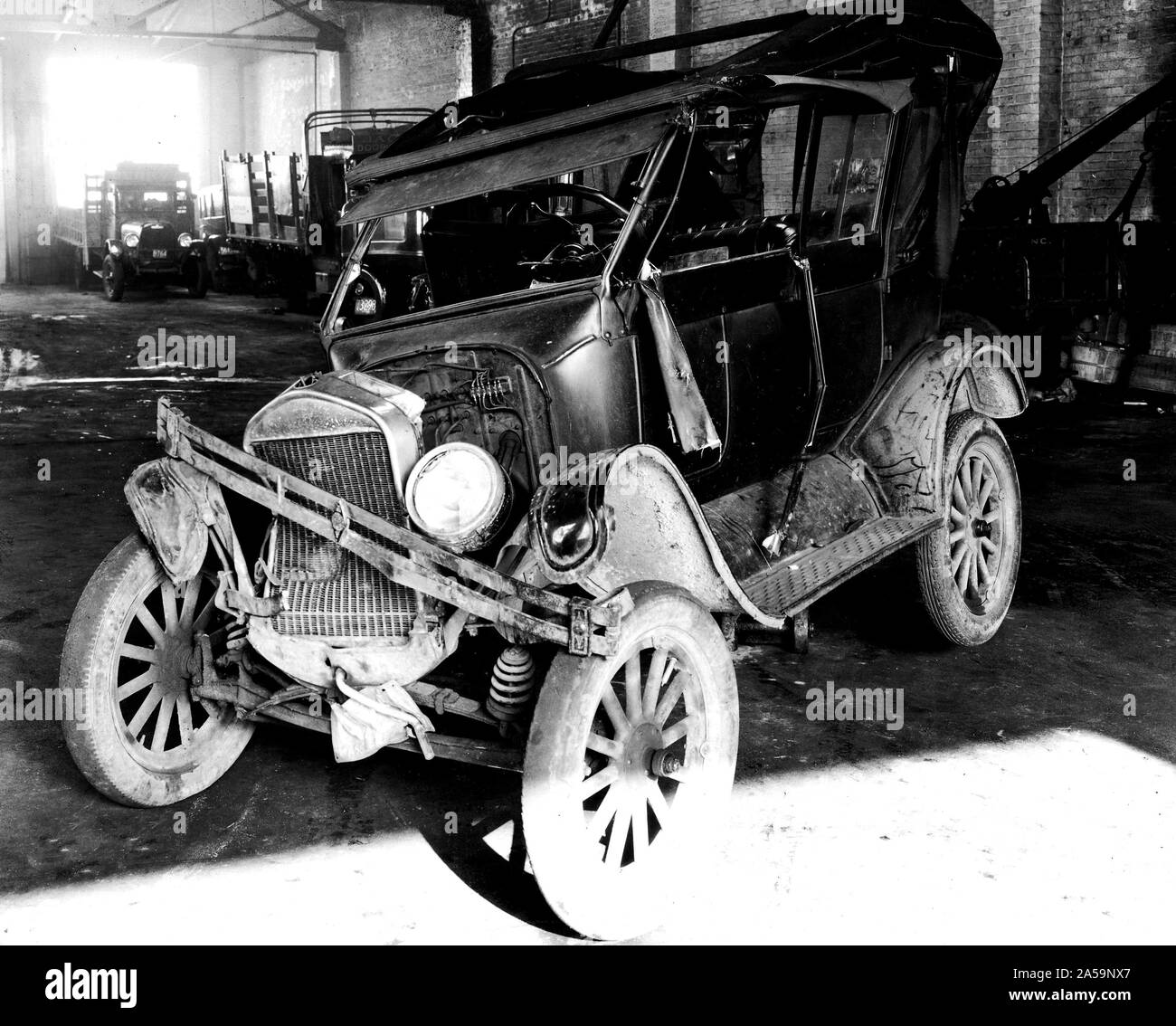 1920s car accident hi-res stock photography and images - Alamy