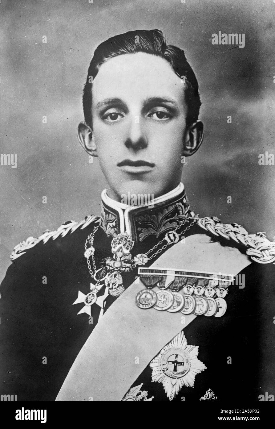 Spain royal family uniform Black and White Stock Photos & Images - Alamy