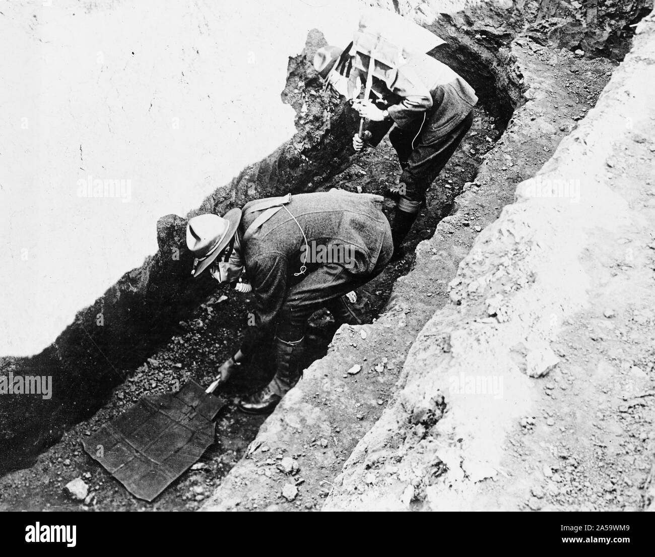 Chemical Warfare Service - Cleaning out gas from a trench ca. 1918 ...
