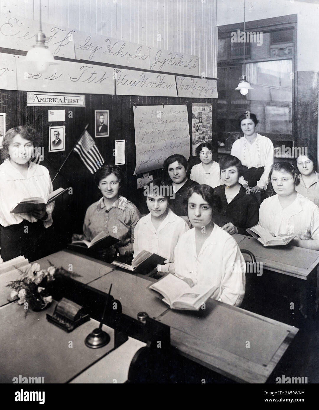Early 1900s classroom hi-res stock photography and images - Alamy