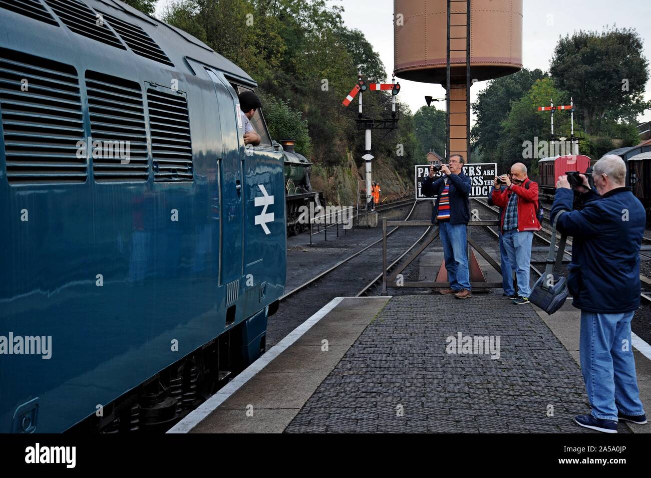 Rail enthusiasts photographing BR Western Class diesel locomotive 1015 ...