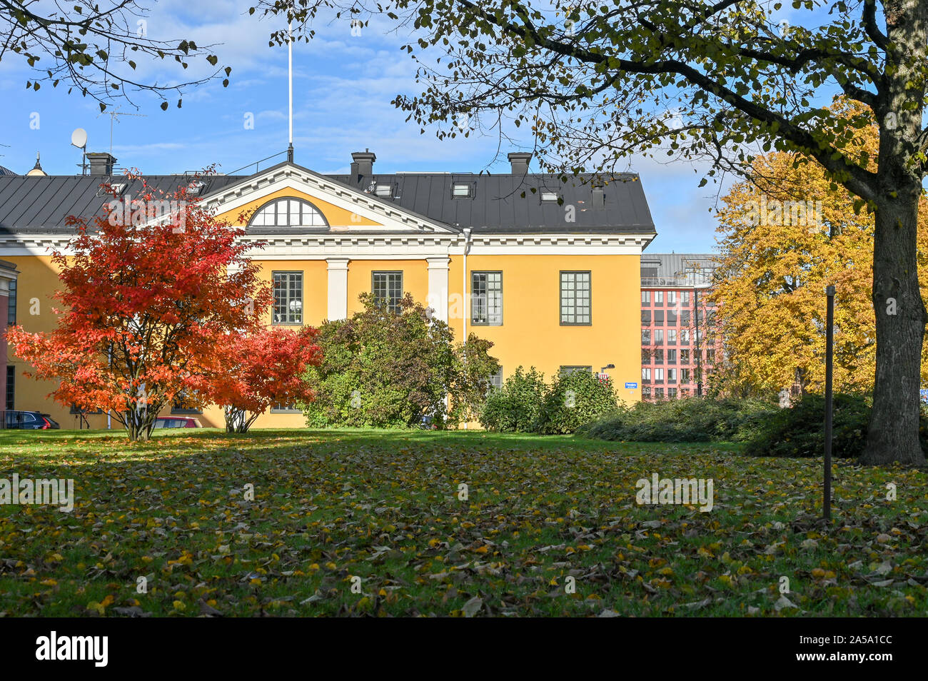 Old building hospital hi-res stock photography and images - Alamy