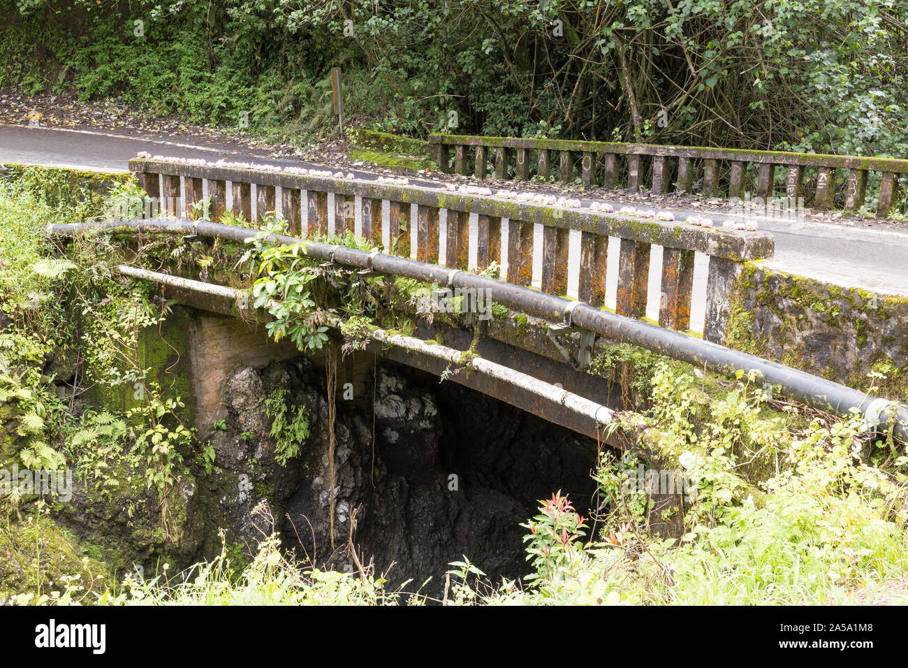 Bridge on road to Hana, Maui, Hawaii Stock Photo - Alamy