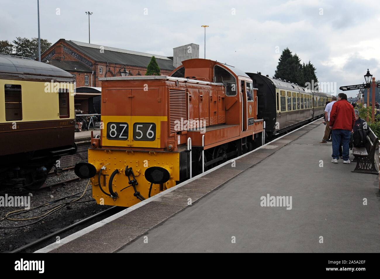 17 station rail line hi-res stock photography and images - Alamy