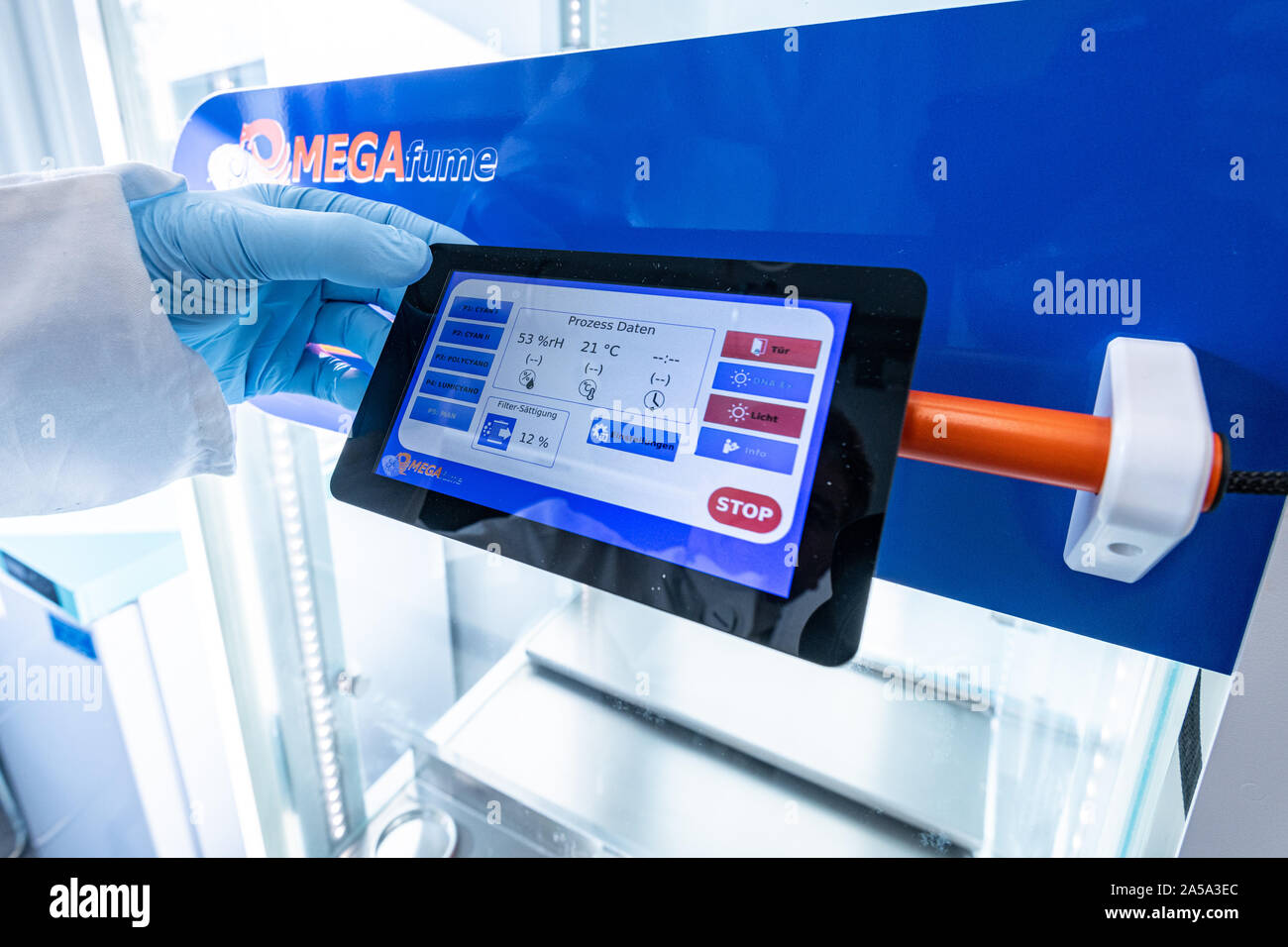 Forensic evidence collection hi-res stock photography and images - Alamy