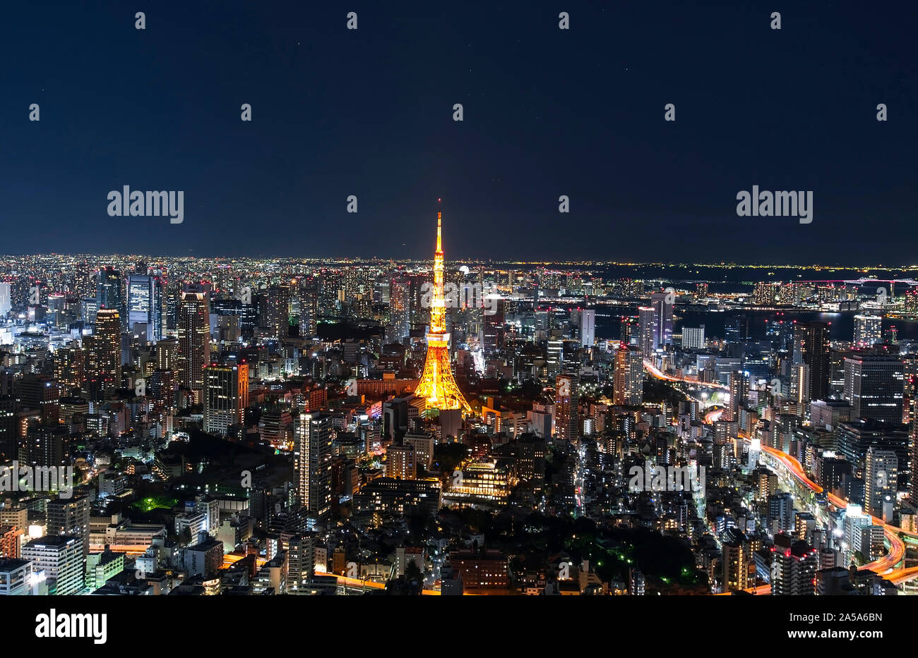 TOKYO - DEC 30: Amazing panoramic view to city centre of Tokyo in the ...