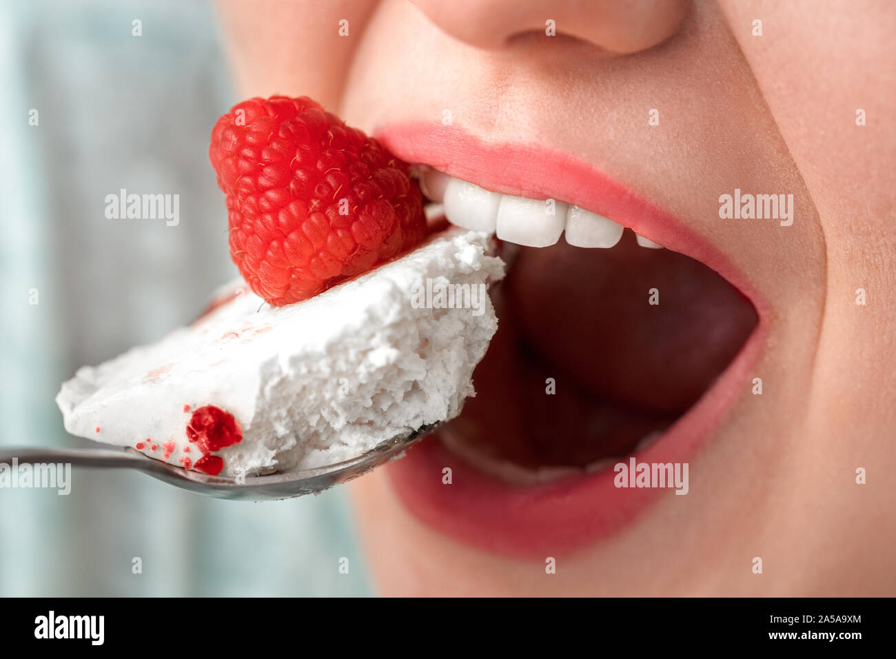 Binge eating obese woman hi-res stock photography and images - Alamy