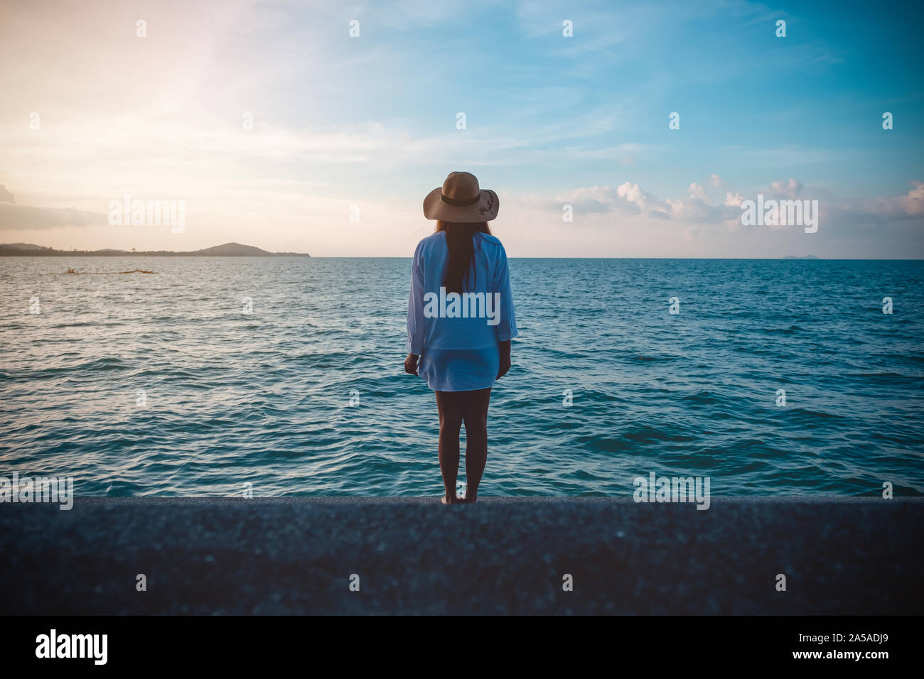 Woman Beach Back View Sad High Resolution Stock Photography and Images ...