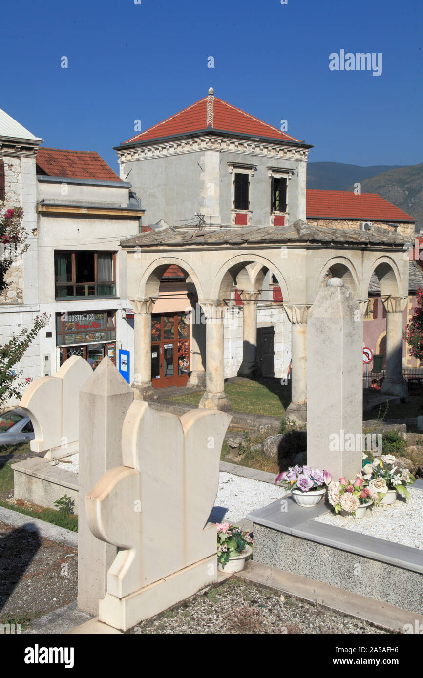Bosnia and Herzegovina, Mostar, cemetery Stock Photo - Alamy