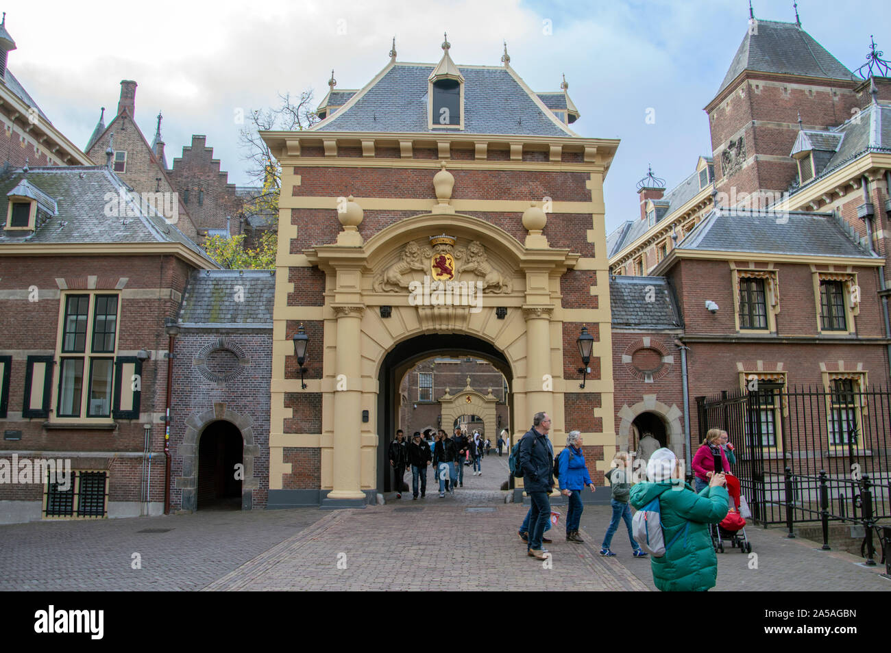 Den haag centrum hi-res stock photography and images - Alamy